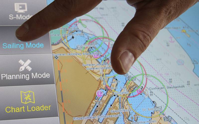 Marine Electronics & the Smart ECDIS: eGlobe G2