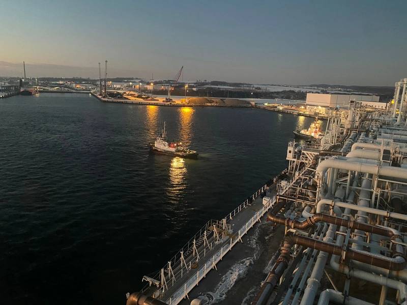 Boluda Towage Starts Ops to Support German FSRU