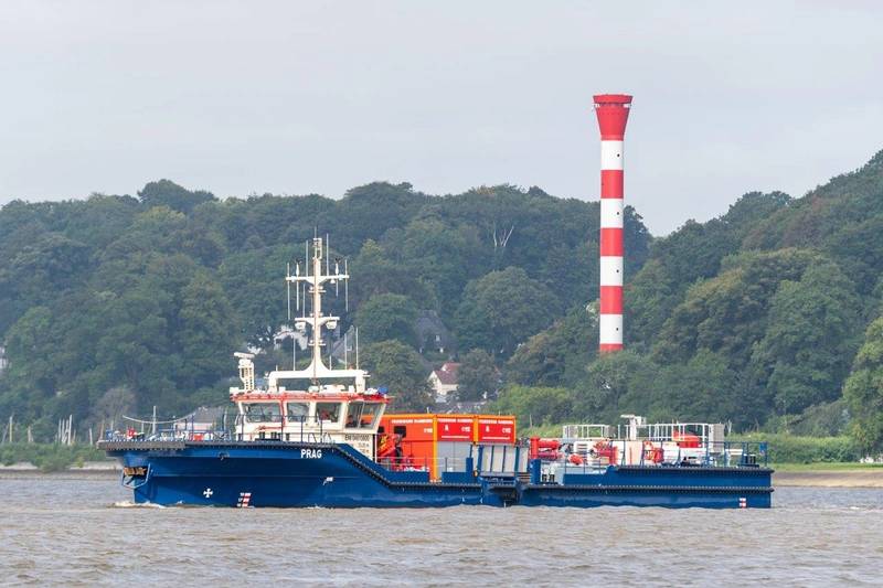 Tech File: Battery-buffered Diesel-electric Hybrid Drive Proves Value ...