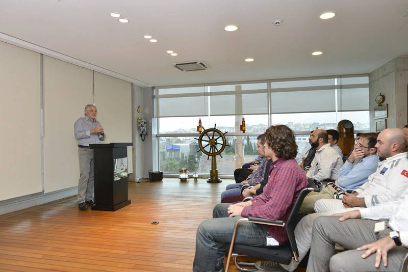 Long and Successful Links: Sanmar Hosts Robert G Allan