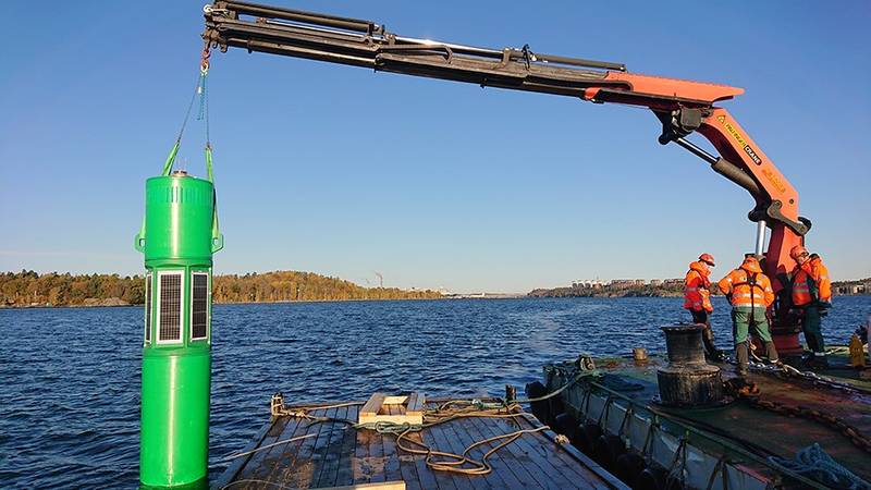 Stockholm Fairway 'Smart Buoy' Powered by the Sun