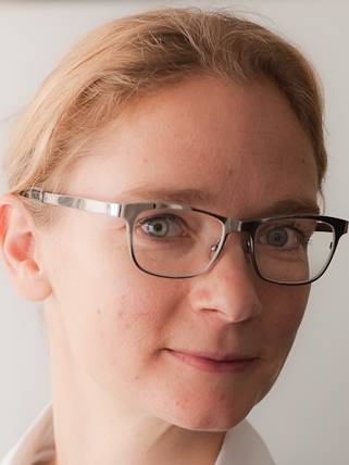 AKD Recruits Two Senior Execs